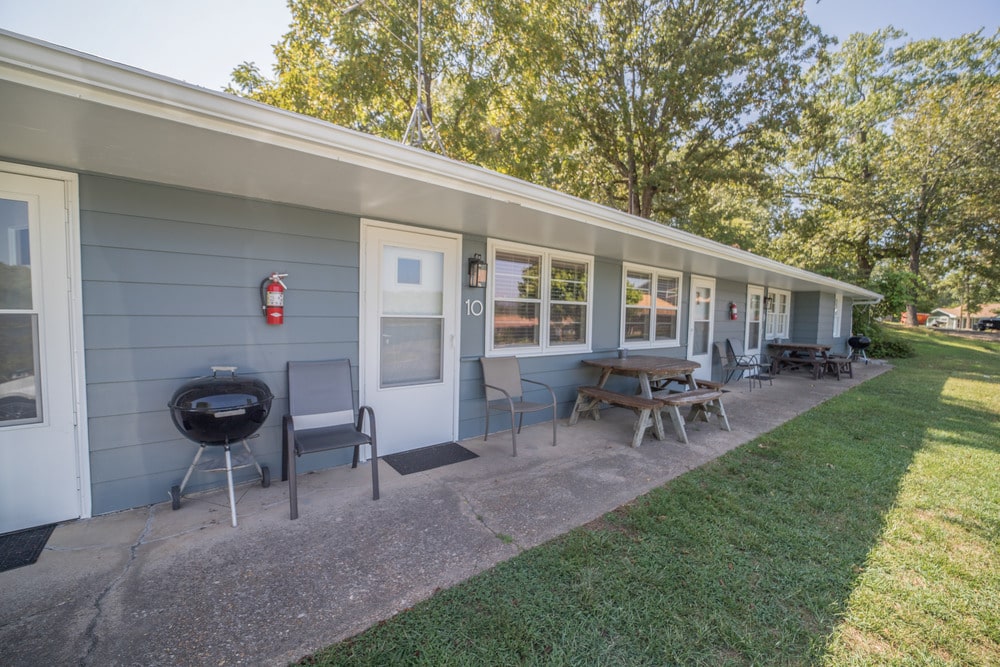 CABINS 9-12 - Fish N Fun Resort