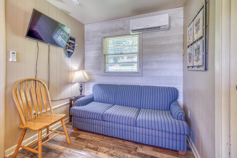 CABINS 9-12 - Fish N Fun Resort