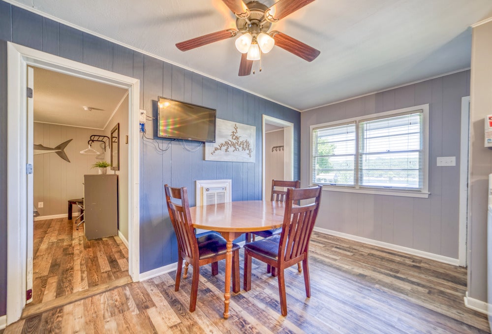 CABINS 9-12 - Fish N Fun Resort